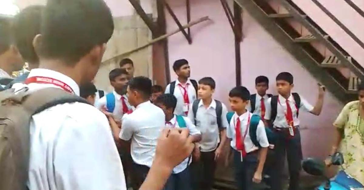 10वी कक्षा के छात्र को मारा चाकू से, छात्र को भेजा बाल सुधार गृह ...