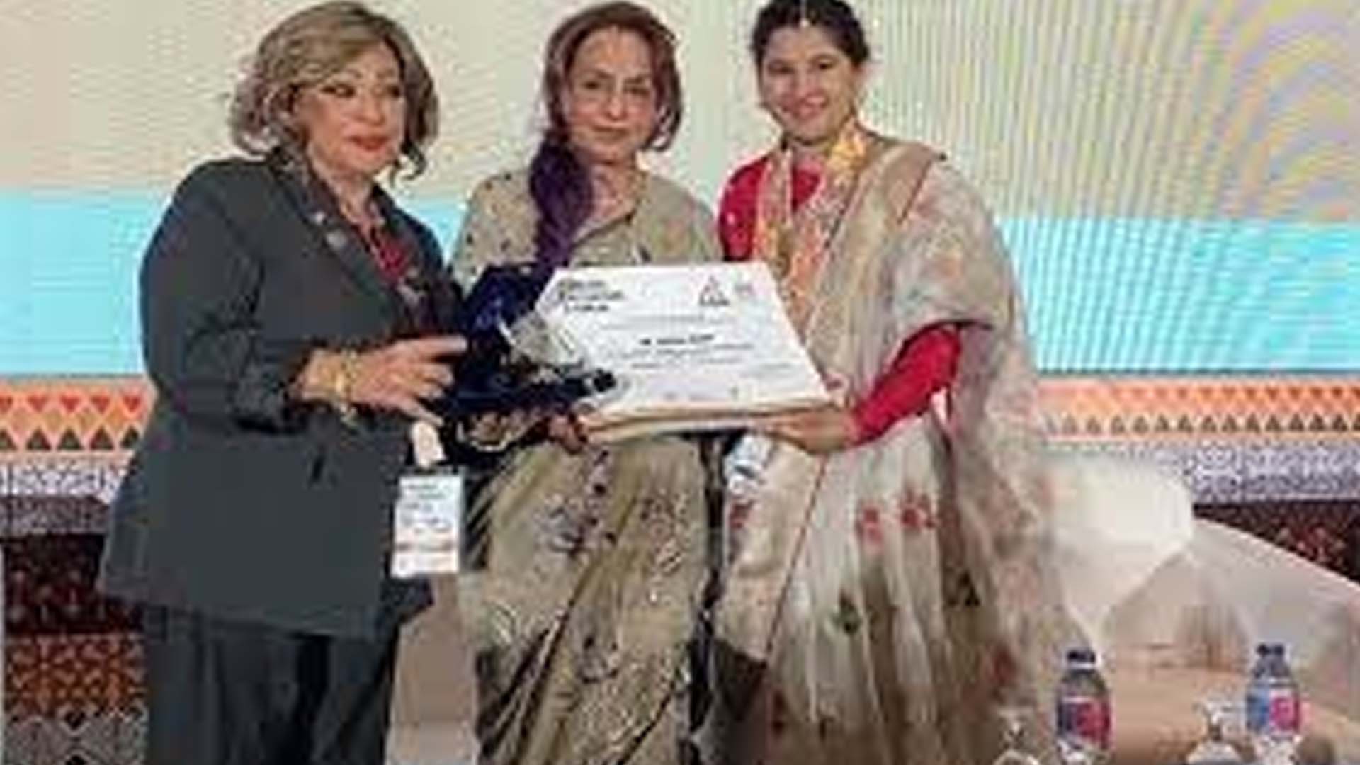 धीरूभाई अंबानी स्कूल को उड़ाने की धमकी देने वाला गिरफ्तार - Metro Mumbai