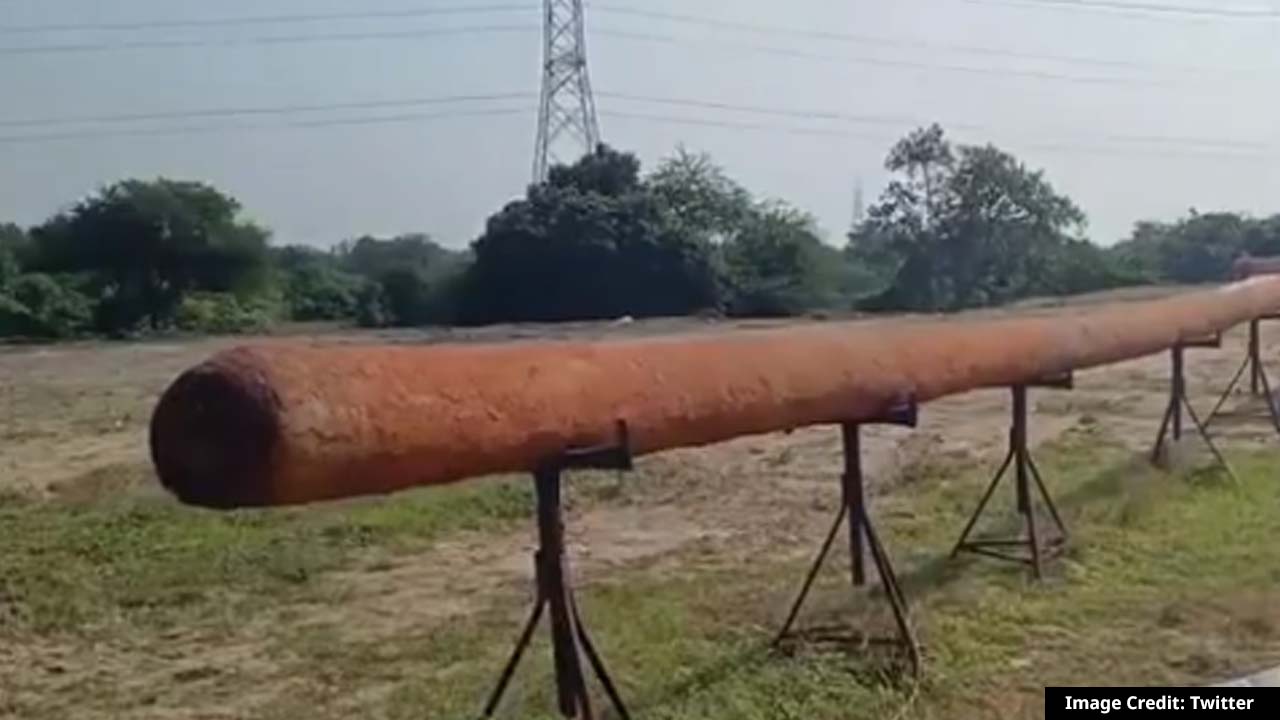 Longest Stick Lit: 108 फीट लंबी और 3500 किलो की अगरबत्ती जलाई...