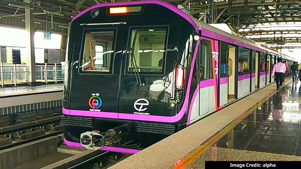 Pune Metro runs under the river: नदी के नीचे से दौड़ी पुणे मेट्रो...