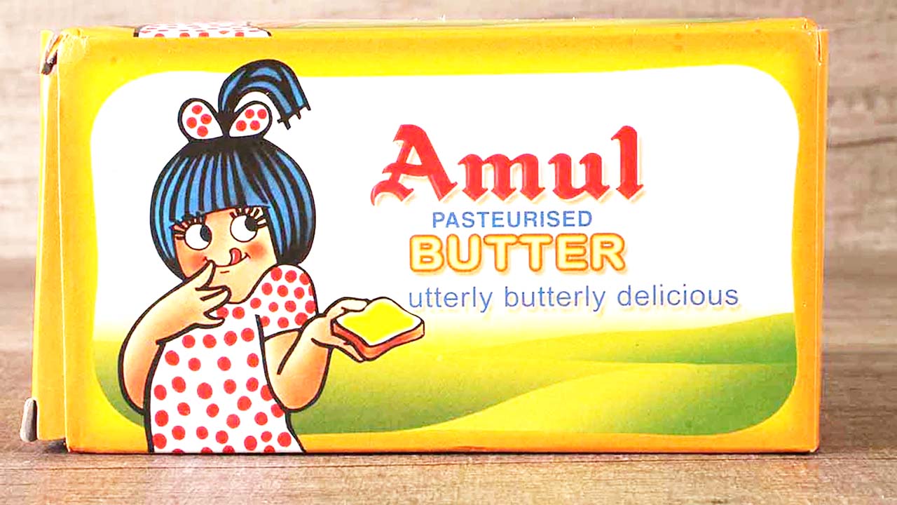 Amul Company Fake Butter: अमूल कंपनी के नाम पर बेचा जा रहा था...