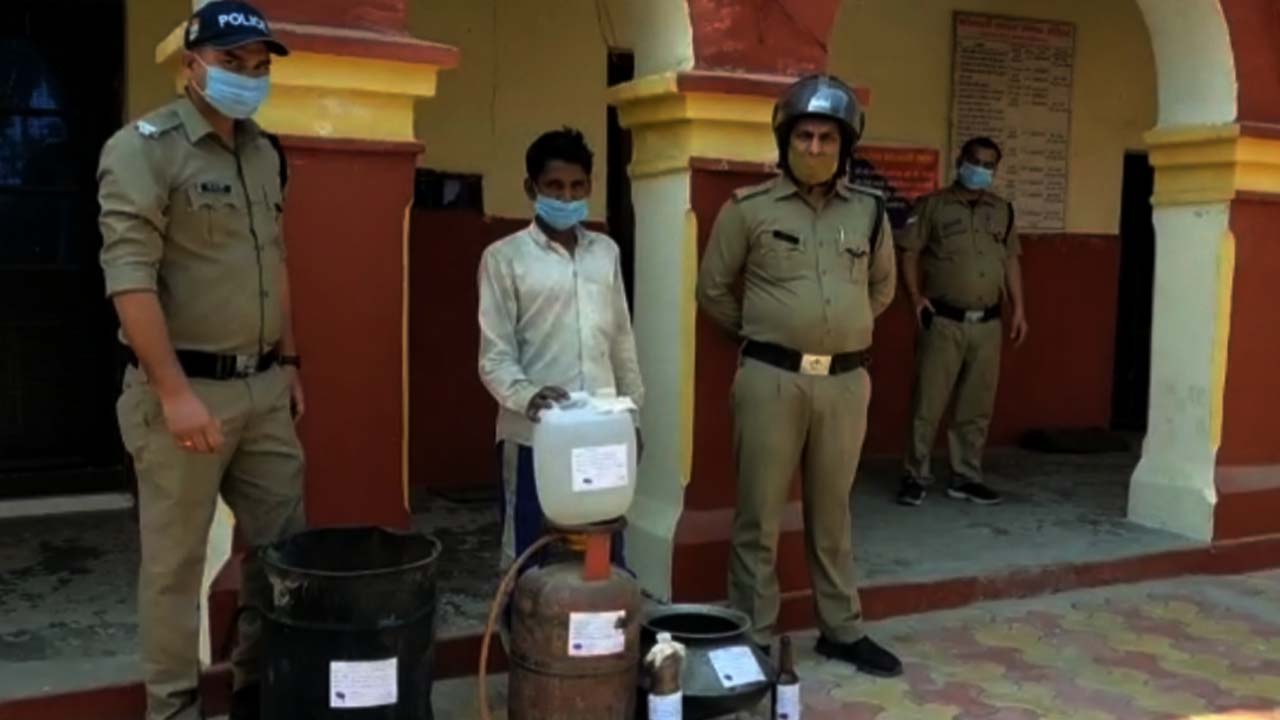 Dombivli Manpada Police Busted: मानपाड़ा पुलिस ने डोंबिवली में...